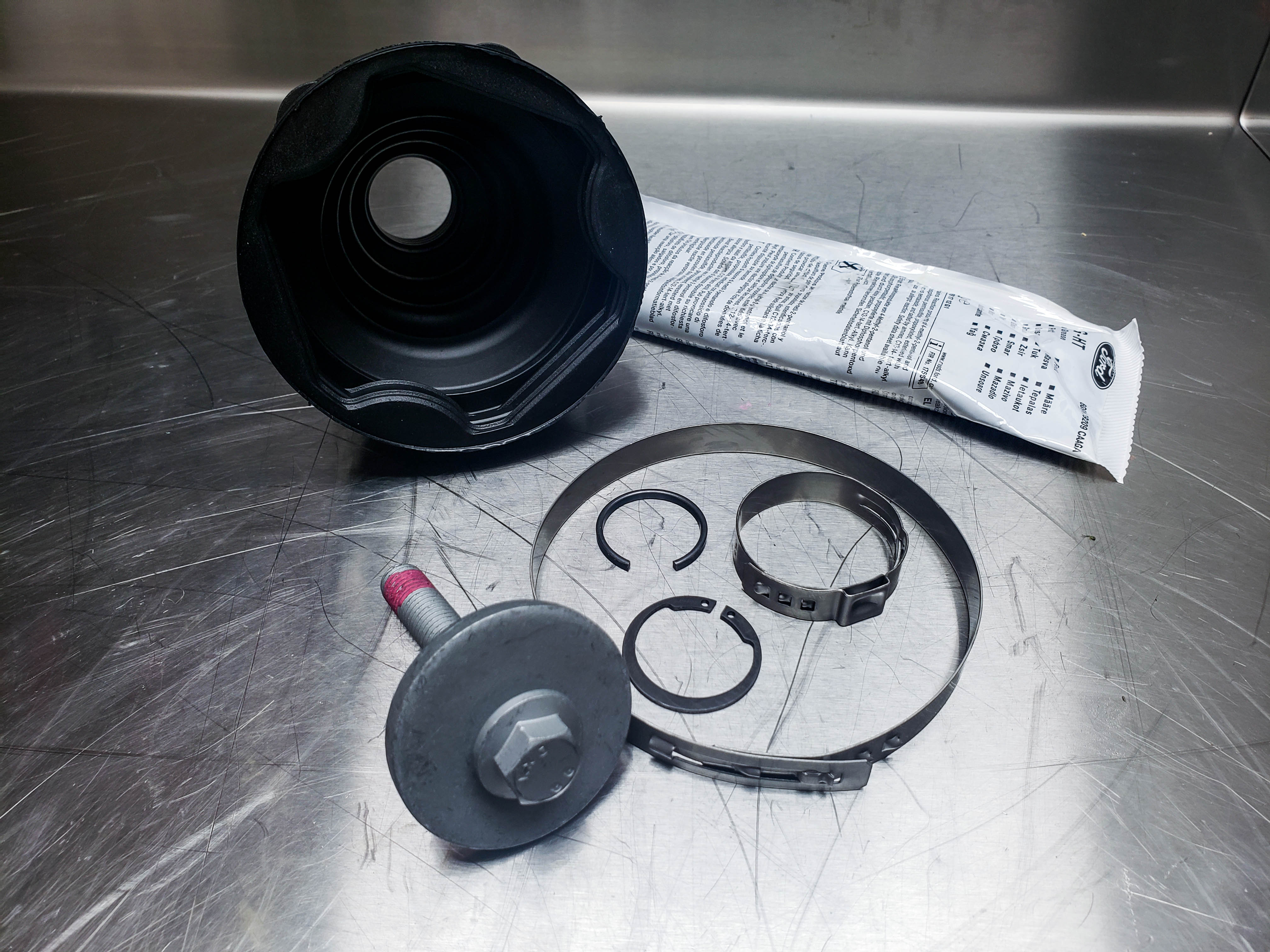 XR5 Inner CV Boot Kit GENUINE FORD - Focus On Performance