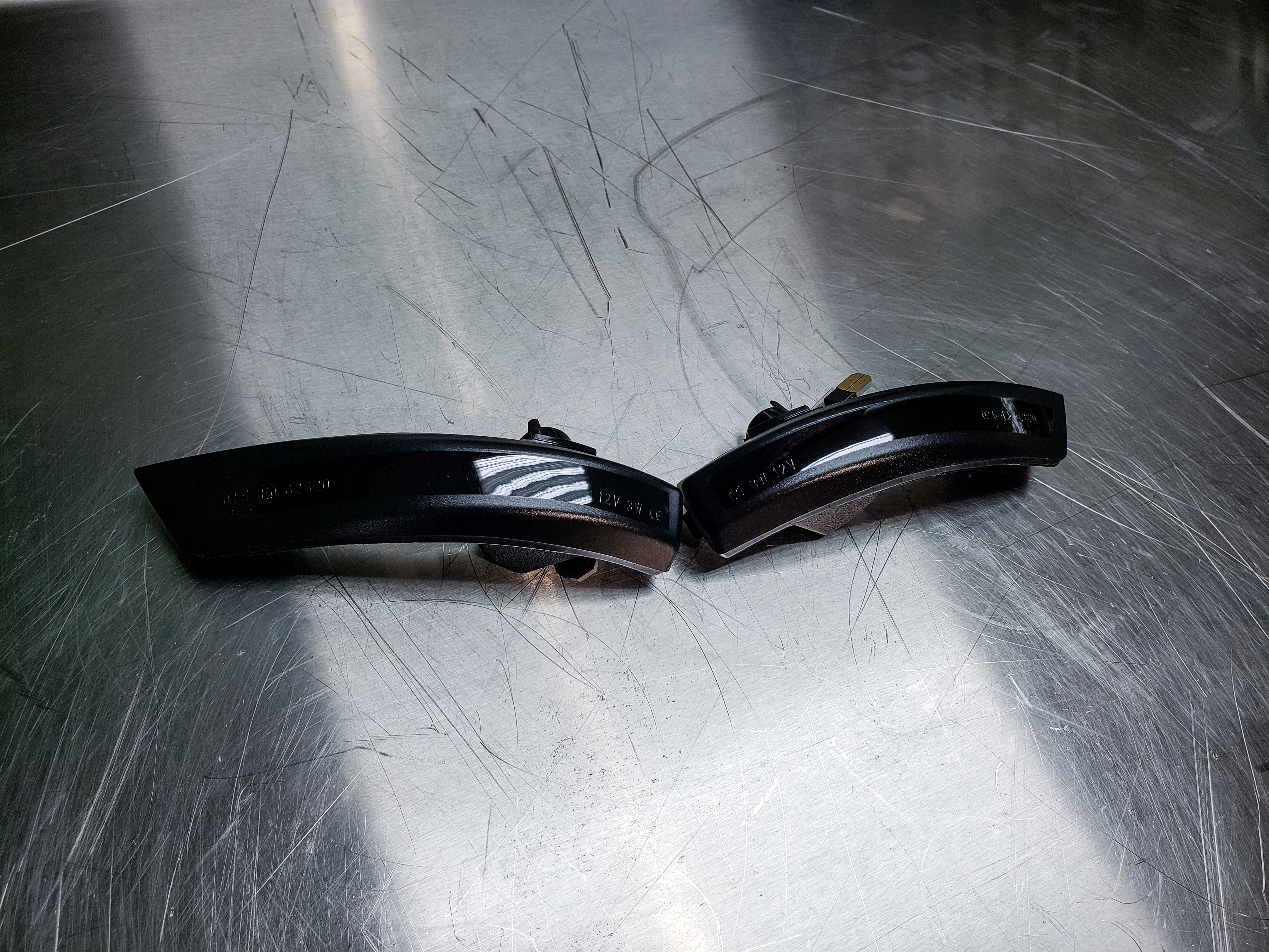 Black LED Mirror Sequential Indicators - Focus On Performance
