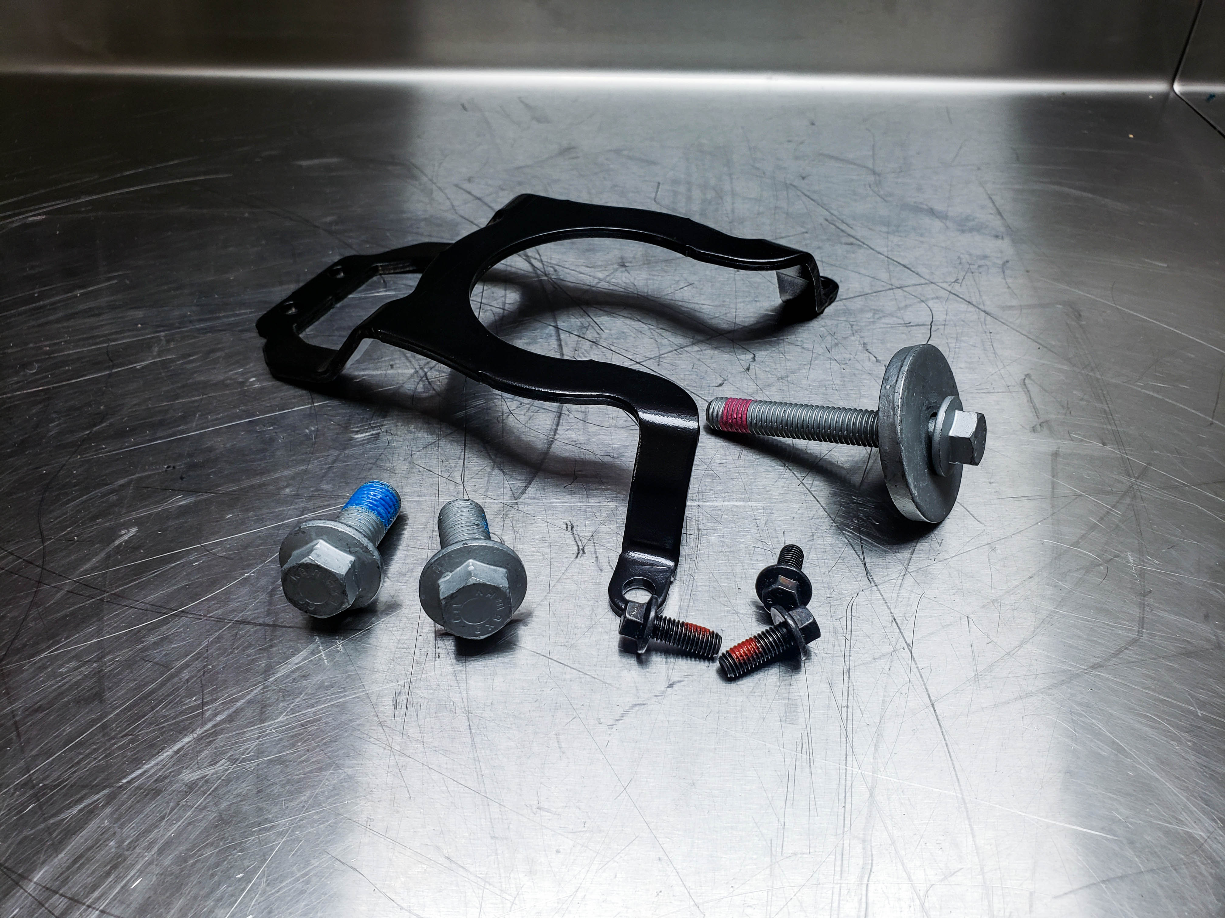 Front Wheel Bearing / Hub Locking Brace - Focus On Performance
