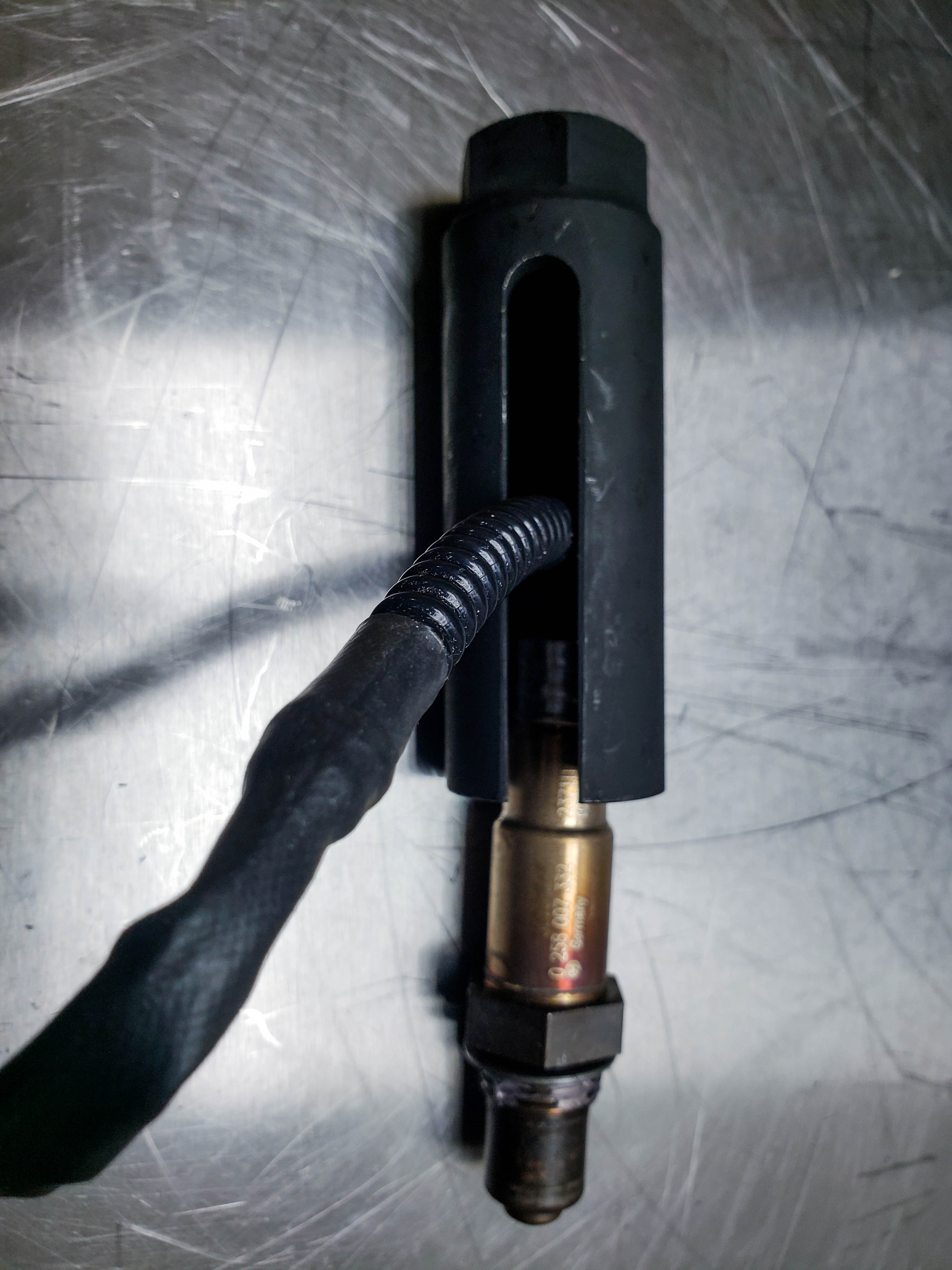 O2 sensor socket - Focus On Performance