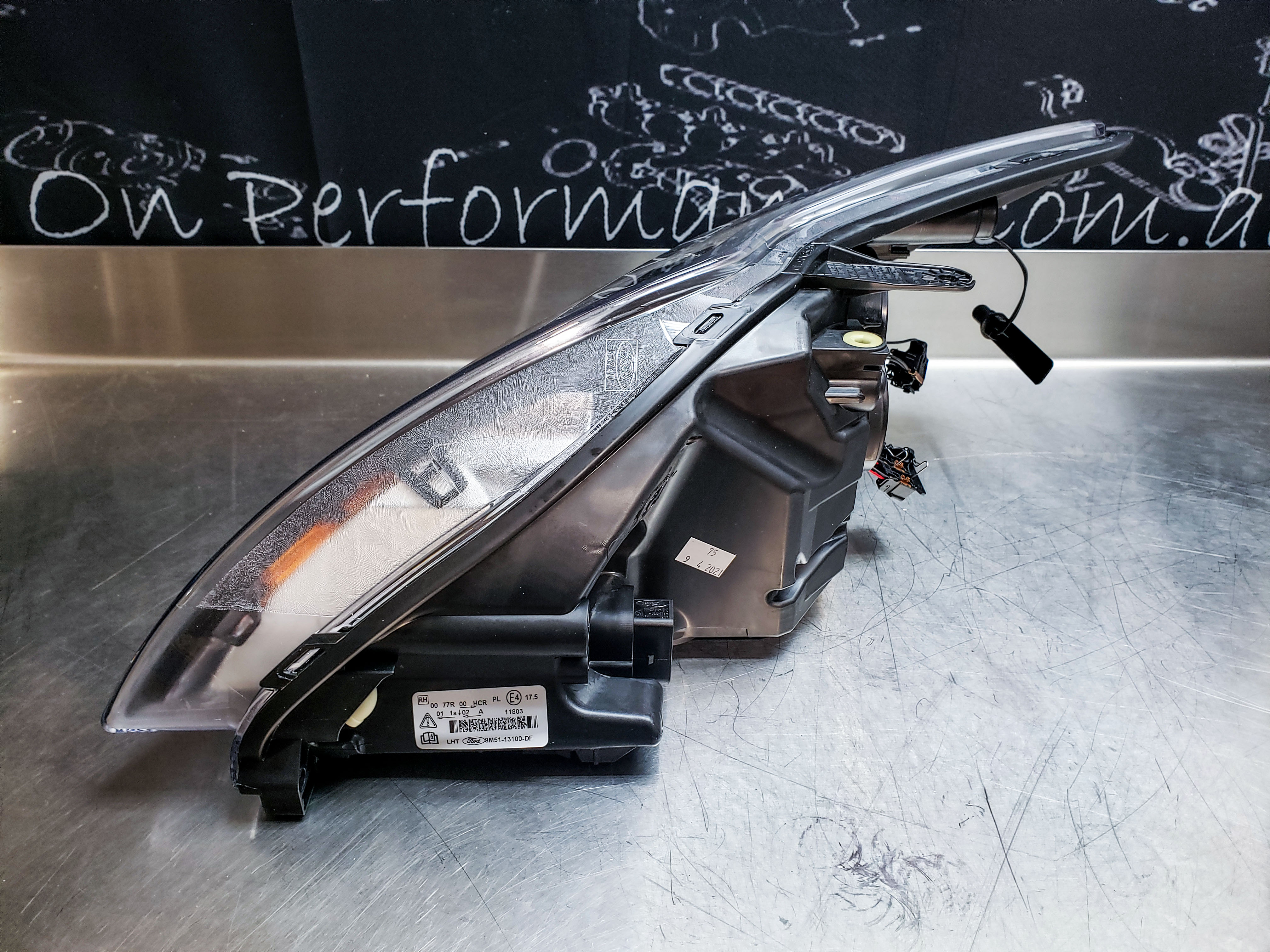 RH XR5 LV Headlight GENUINE FORD - Focus On Performance