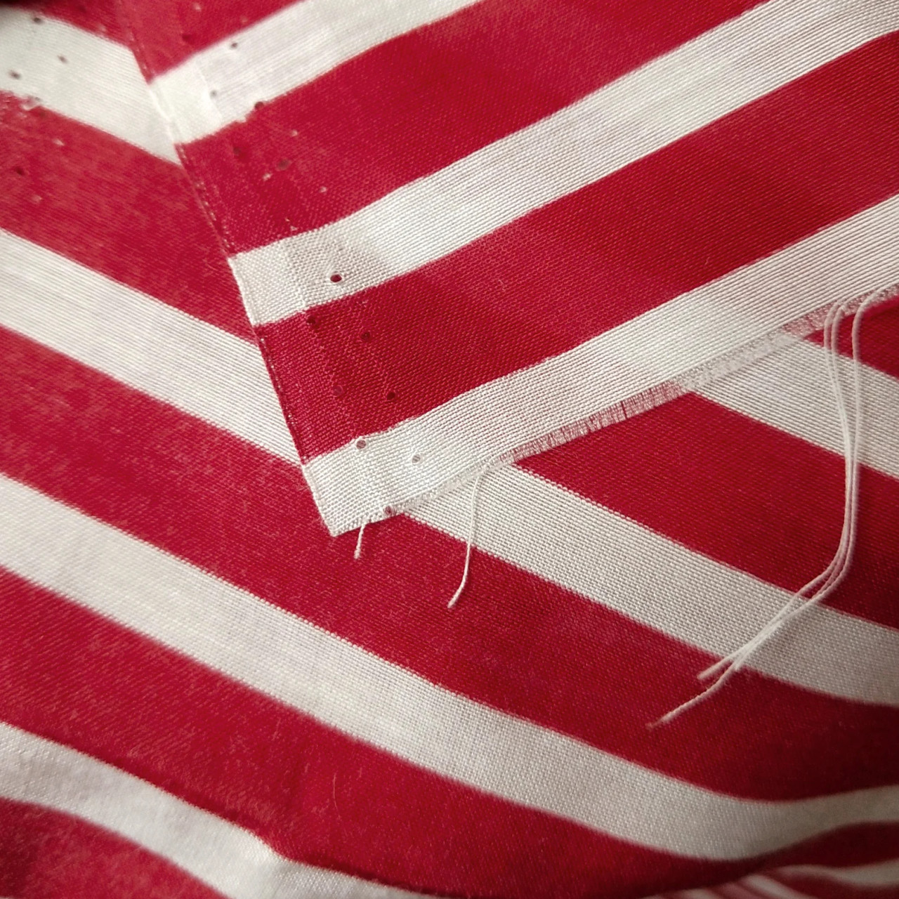 51/58gsm printed silk cotton batiste, by piece - WiththeWeave