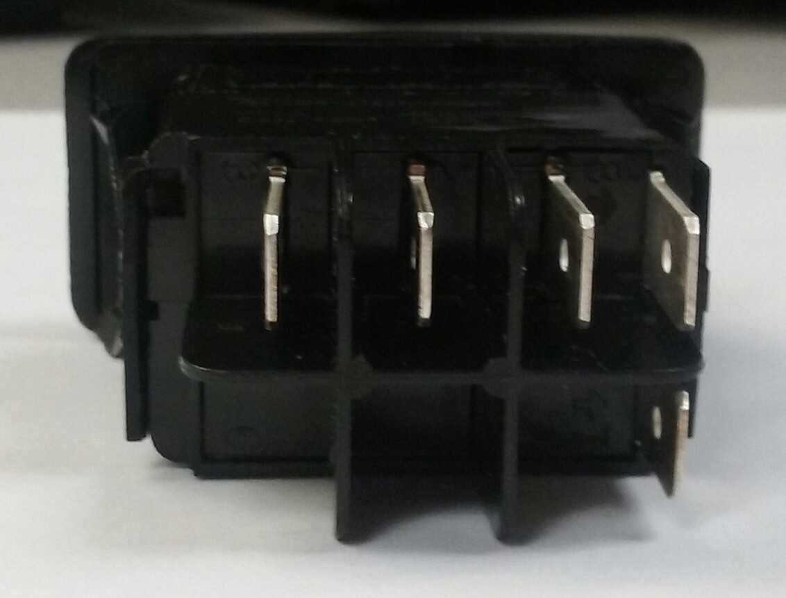 V8DAHW6B-AD100-0 Locking Momentary Rocker Switch, Single Pole