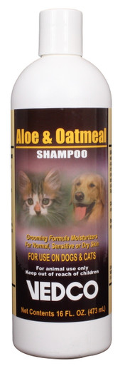 Vedco Aloe & Oatmeal Pet Shampoo - Soothing Formula for Professional ...
