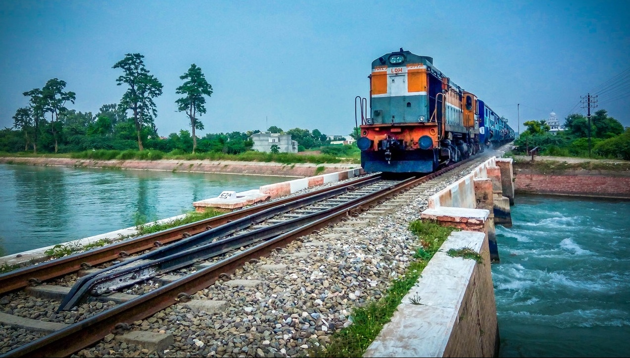 The History Behind Diesel Train Engines - Petroleum Service Company