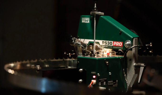 RS30 PRO Review - Woodland Mills