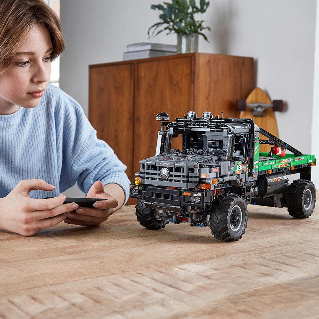 LEGO 42129 Technic 4x4 Mercedes-Benz Zetros Trial Truck - Buzz Retailer