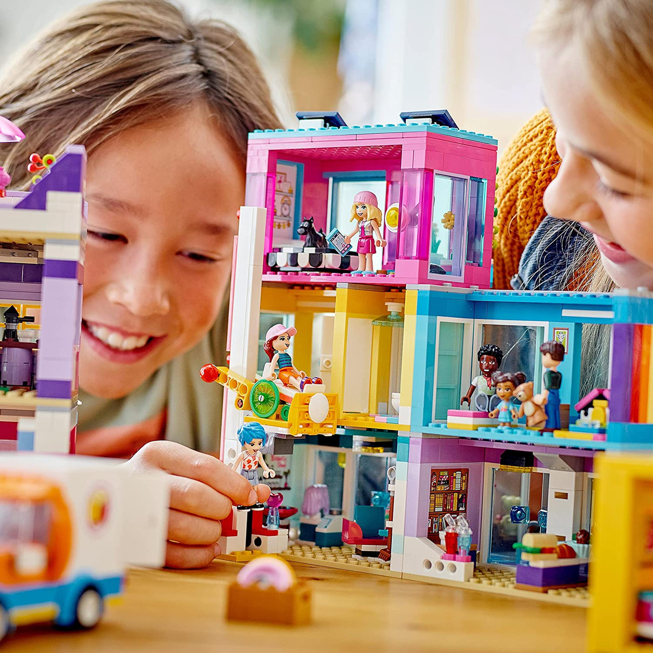 LEGO 41704 Friends Main Street Heartlake City Building Model - Buzz ...