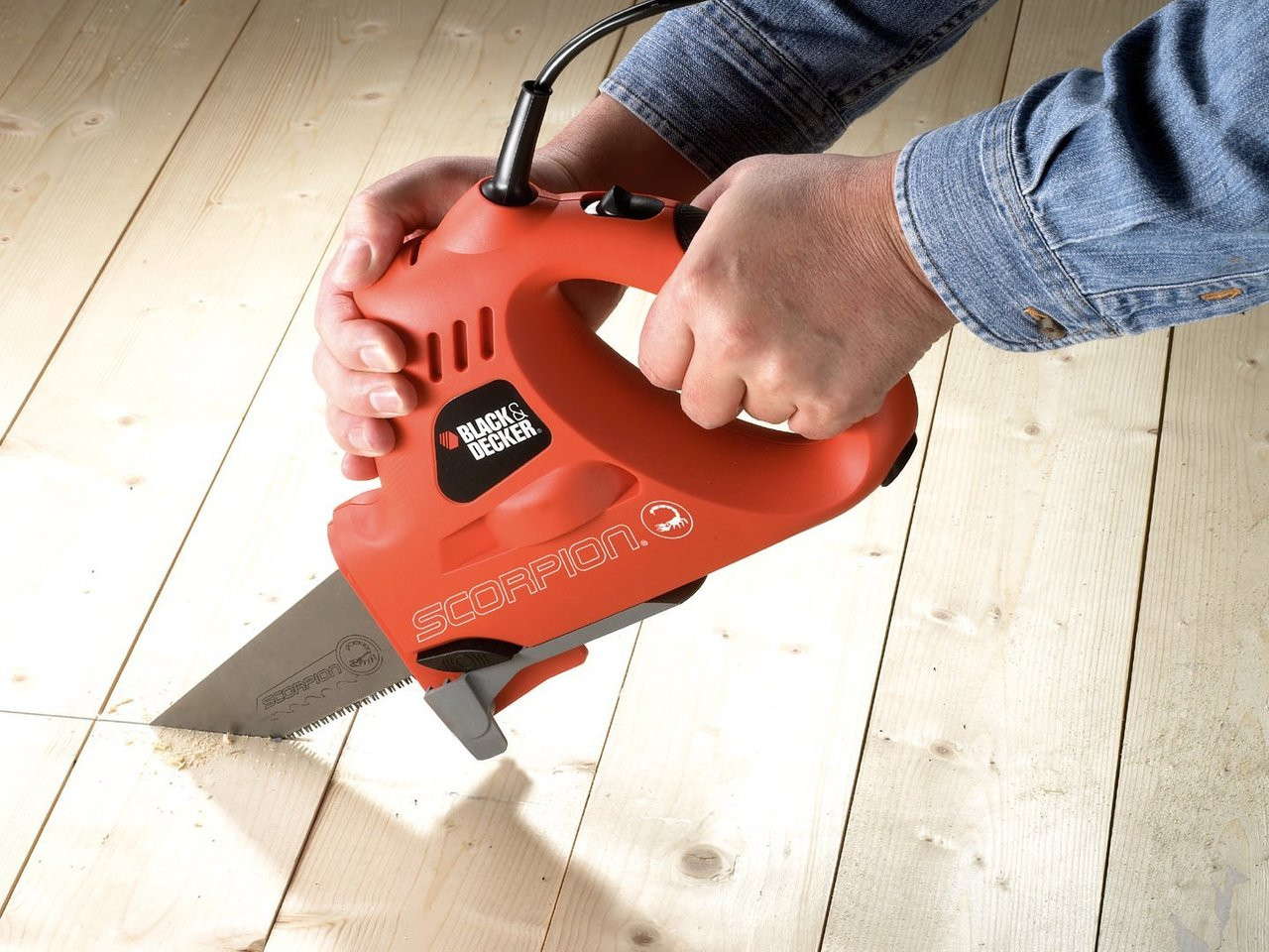 Black & Decker KS890ECN Scorpion Saw - Buzz Retailer