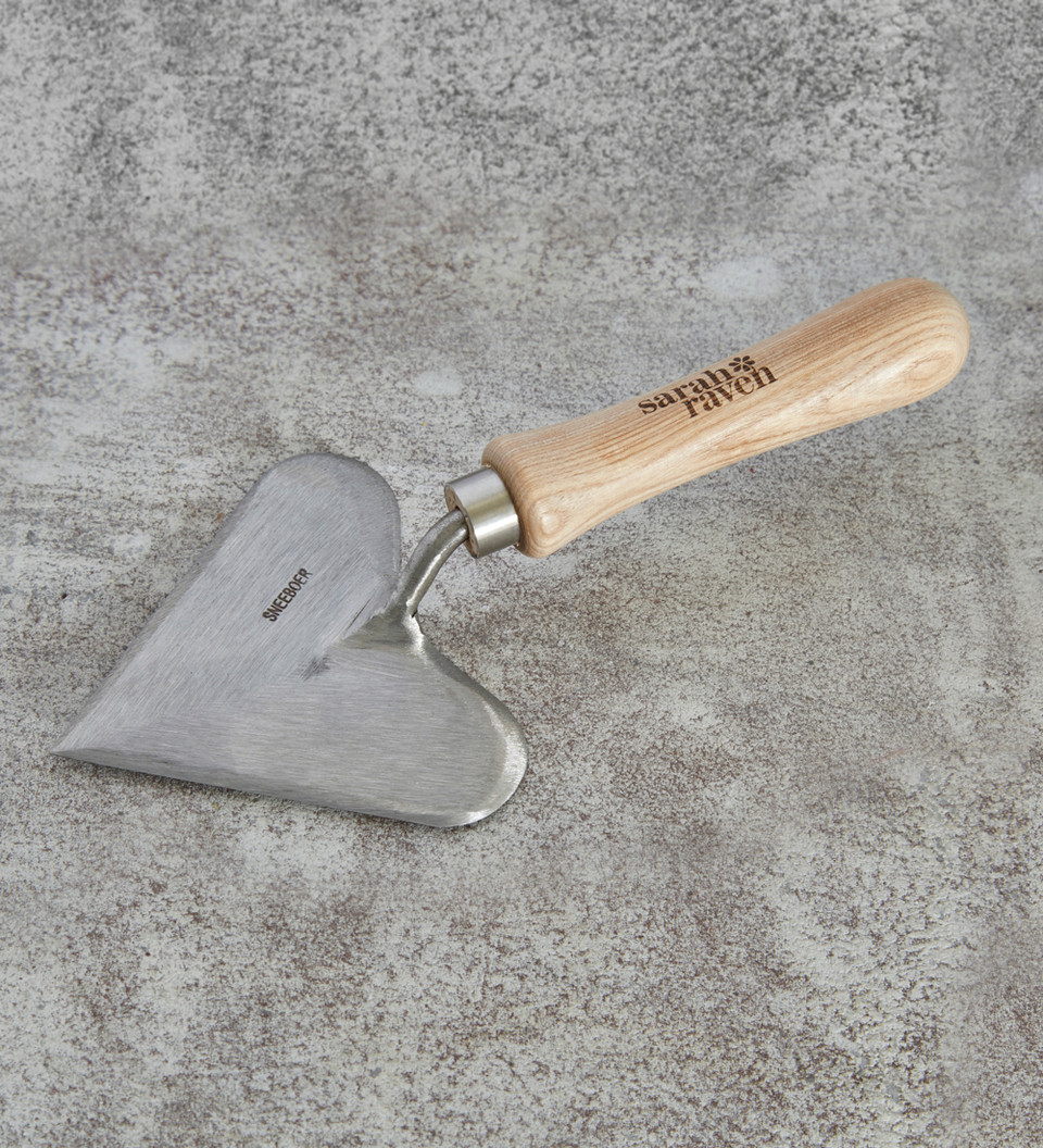 Heart-shaped Trowel | Sarah Raven