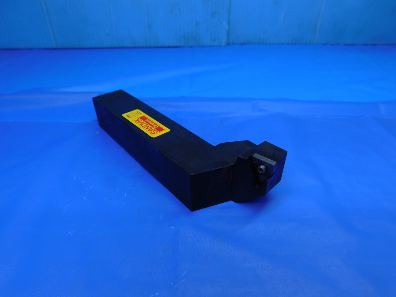 NEW SANDVIK R166.0FGZ-16-3D B5M TURNING TOOL HOLDER 1" SHANK THREADING 1.0 - ST0438AC3 - M & J ...