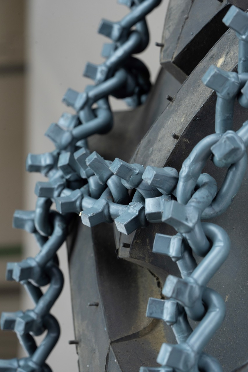 TR581035 - Trygg Tractor Fast Trac Studded - Quality Chain Corp