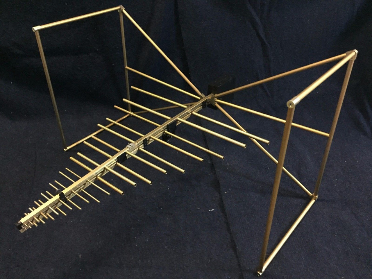 AH Systems SAS-521F-7 Bilogical Antenna, 25 MHz - 7 GHz