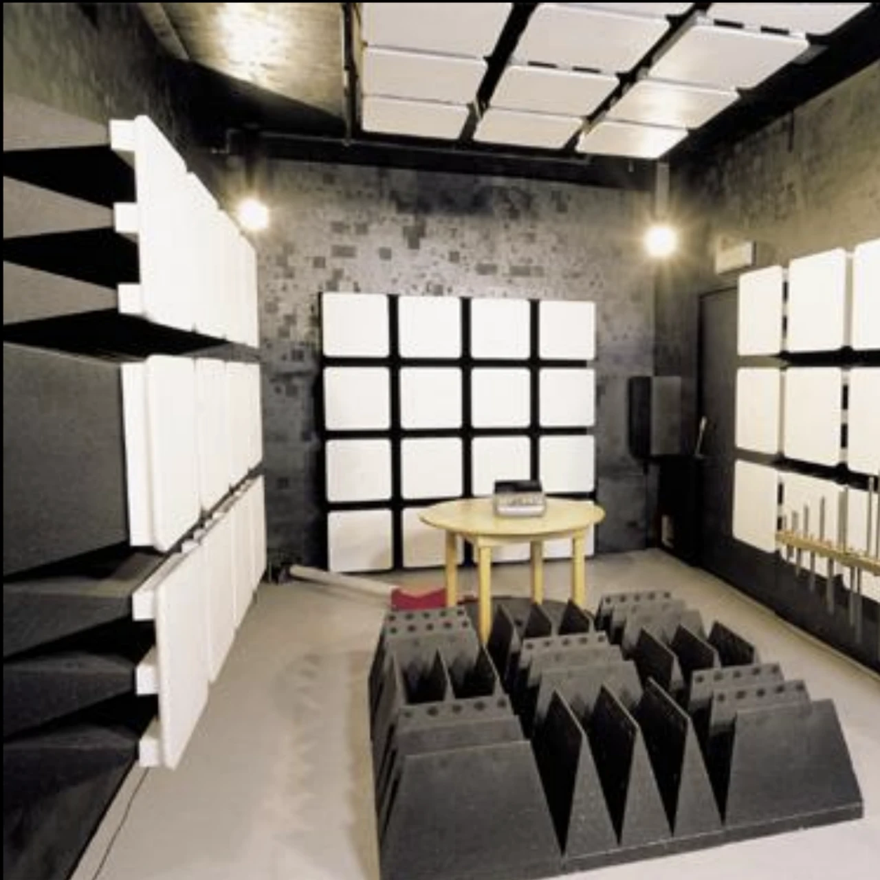 ISO 11452-2 Full ALSE Test Setup - The EMC Shop