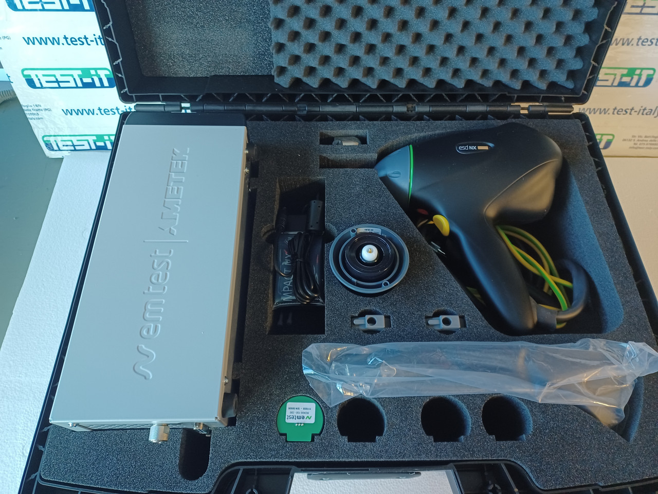 EM Test ESD NX30 Electrostatic Discharge Simulator Gun System for up to ...