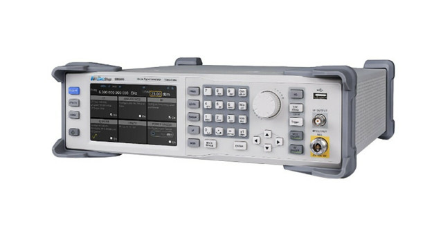 RF & Microwave Signal Generators