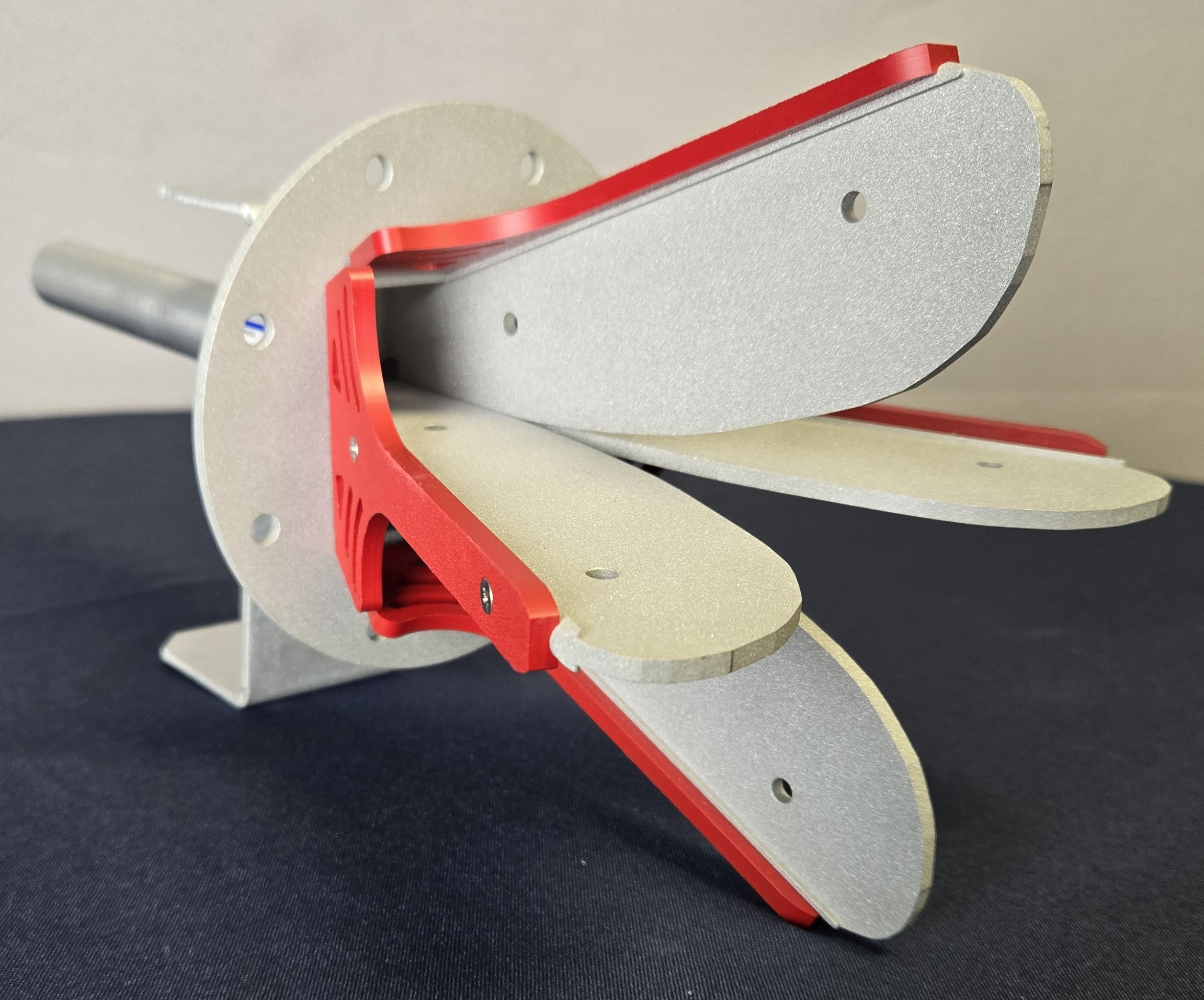 ETS-Lindgren's 3164-05 Open Boundary Quad-ridged Horn