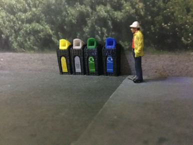 1:76 Recycle Bins. 8 Pack - ShedringHobbies