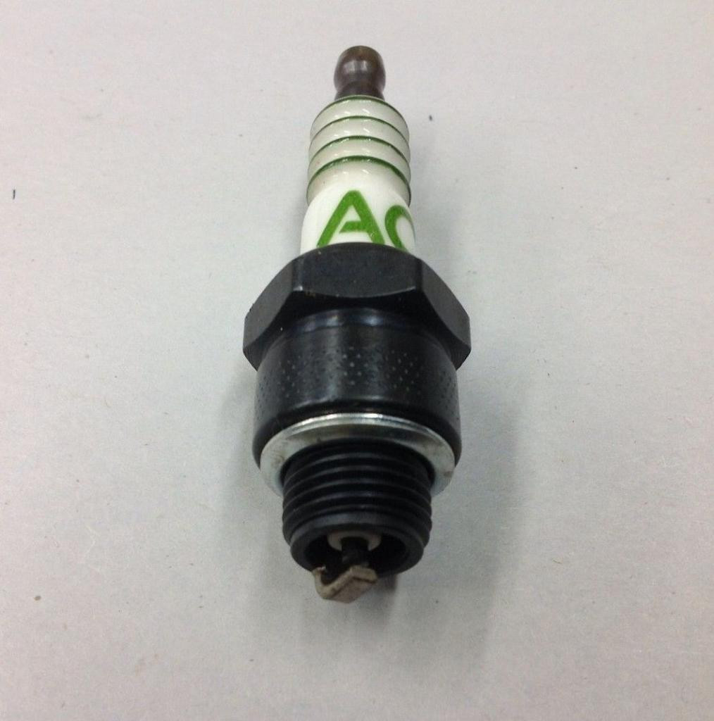 Reproduction AC Delco Fire Ring 4-Green Rings Stripe Spark Plugs # 45 ...