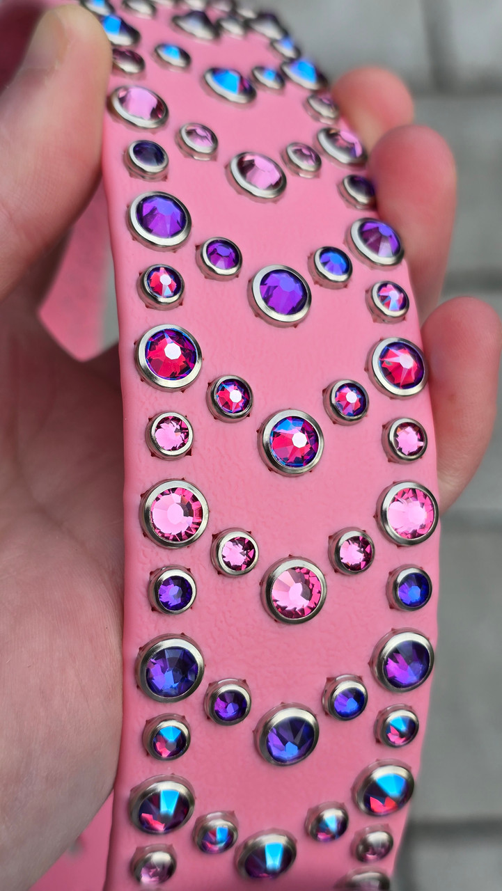 16-19” Blue-Purple-Pink Trailblazer on Pastel Pink