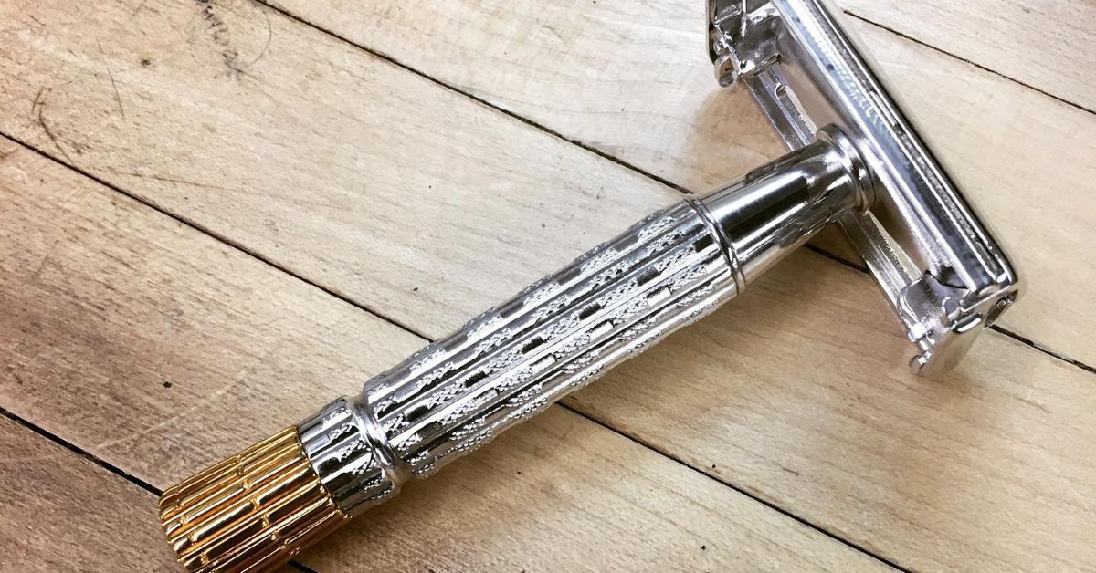 Shaving Kit Packing Tips for a Smooth Journey - Razor Emporium