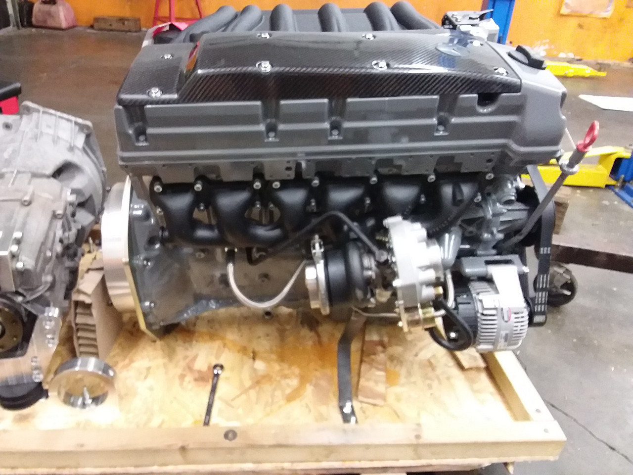 Mercedes OM606 High-Performance Turbo Diesel Engine & 6-Speed ...