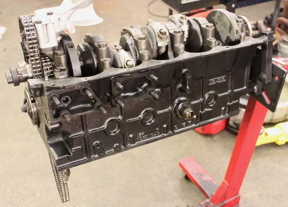 Mercedes OM617 Turbo-Diesel Engine Stock Rebuild