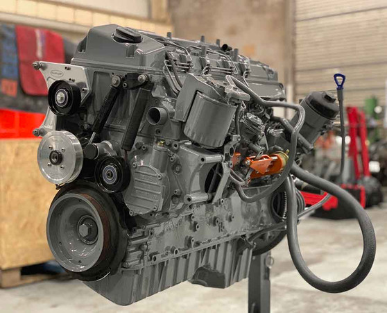 Mercedes OM606 High-Performance Turbo Diesel Engine & 6-Speed ...