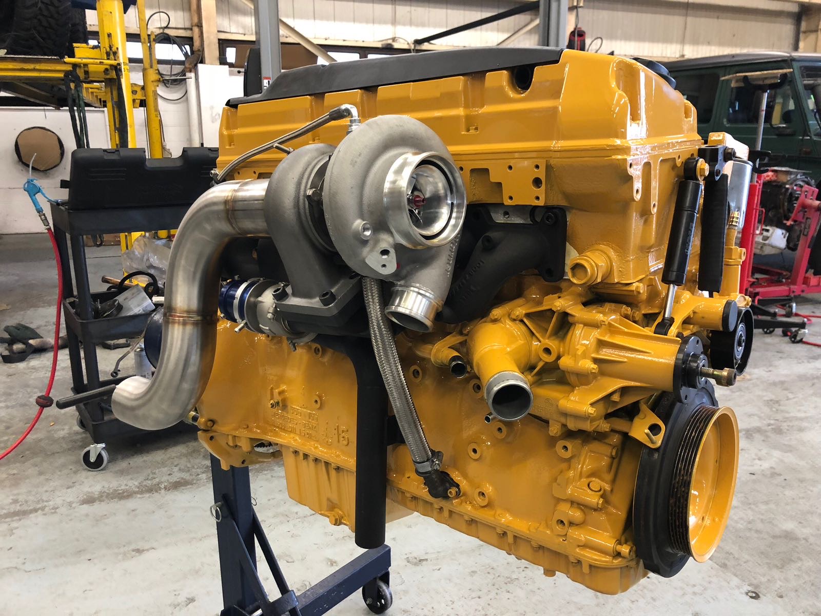 Mercedes OM606 High-Performance Turbo Diesel Engine & 6-Speed ...