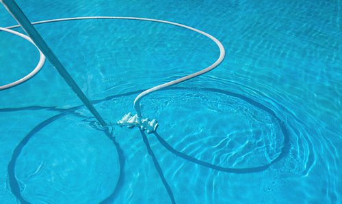 Different types of pool cleaners - Explained - Captain Nemo's