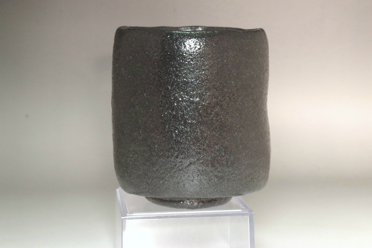 Raku Chojiro's "Kazaori" style tea bowl by Sasaki Shoraku #4619 ...