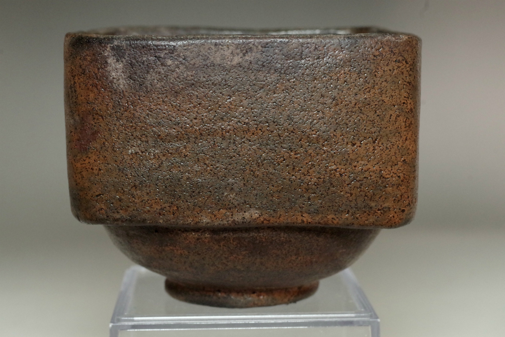 Raku 1st Chojiro (?-1589) Square kuro-raku bowl #3821 - Antique shop ...
