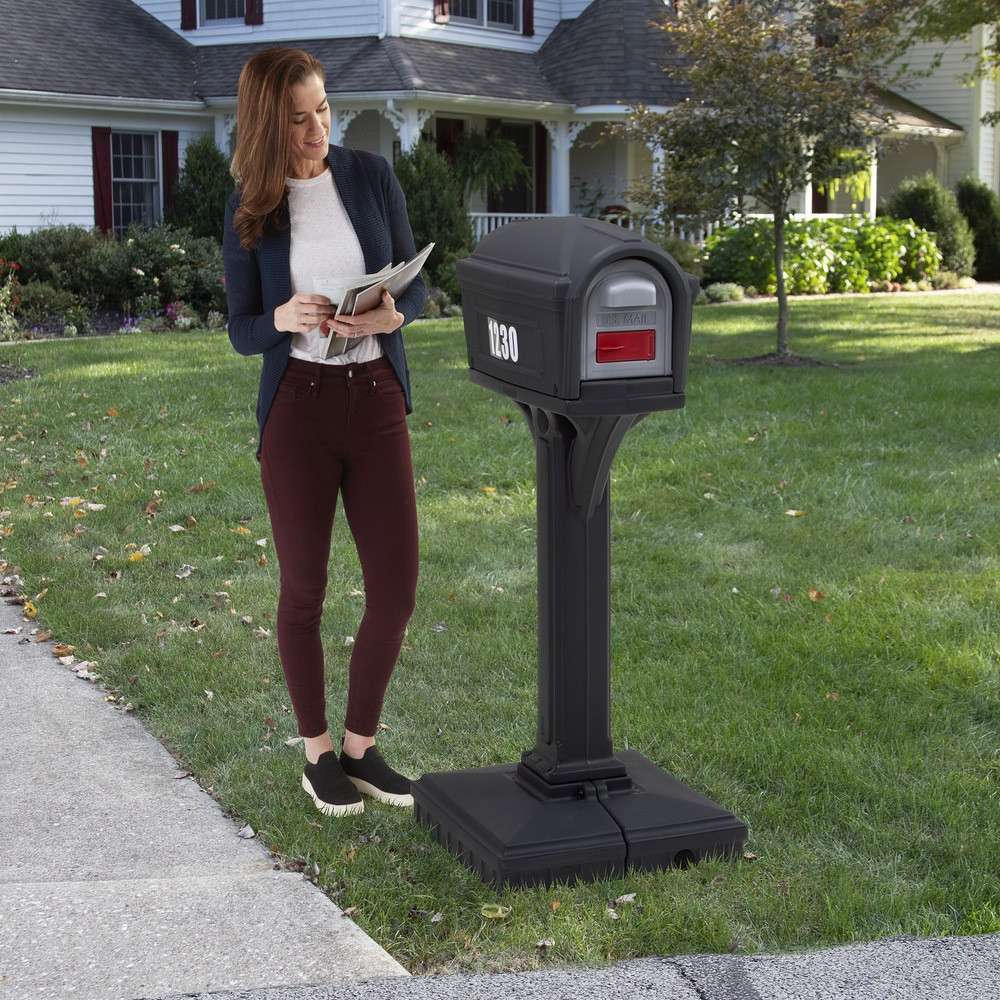 Dig-Free Easy Up Classic Mailbox by Simplay3