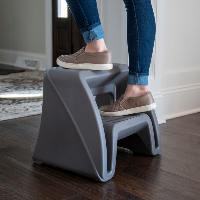 Durable and lightweight 2 stair step stool | easy-grip handle