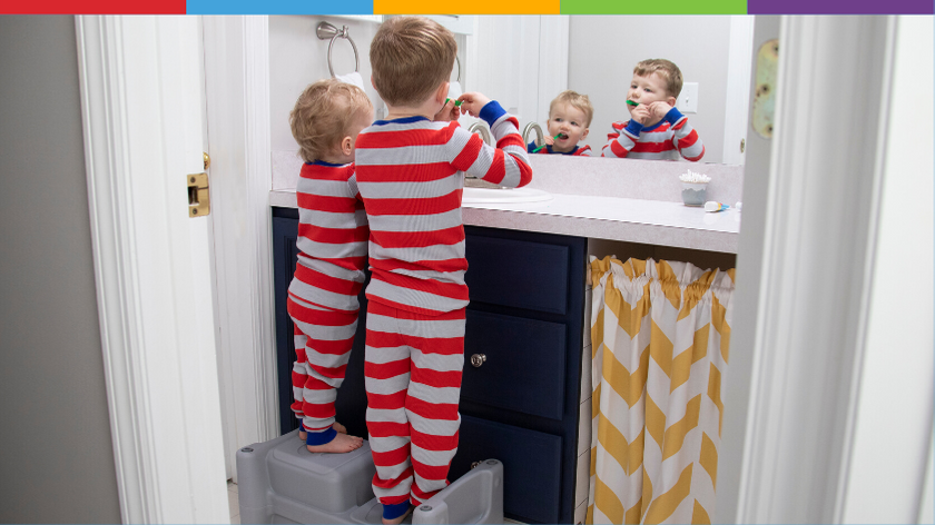 One of the Best Step Stools for Siblings in 2020 - Simplay3 Toys for ...