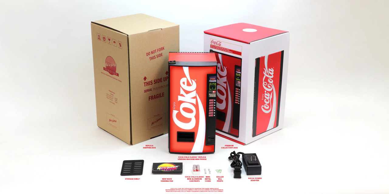 1/6 Scale Coke Replica Vending Machine Mini Fridge - New Wave Toys ...