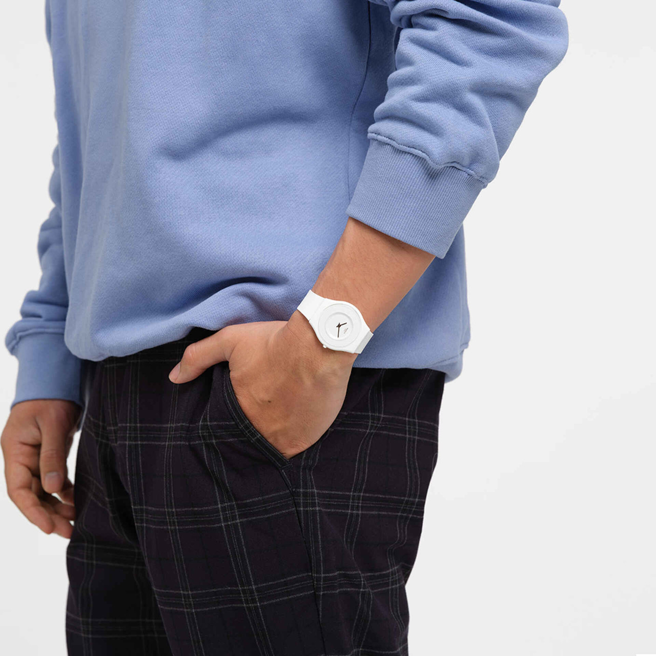 Swatch Caricia Blanca Skin Classic Bioceramic Watch SS09W100