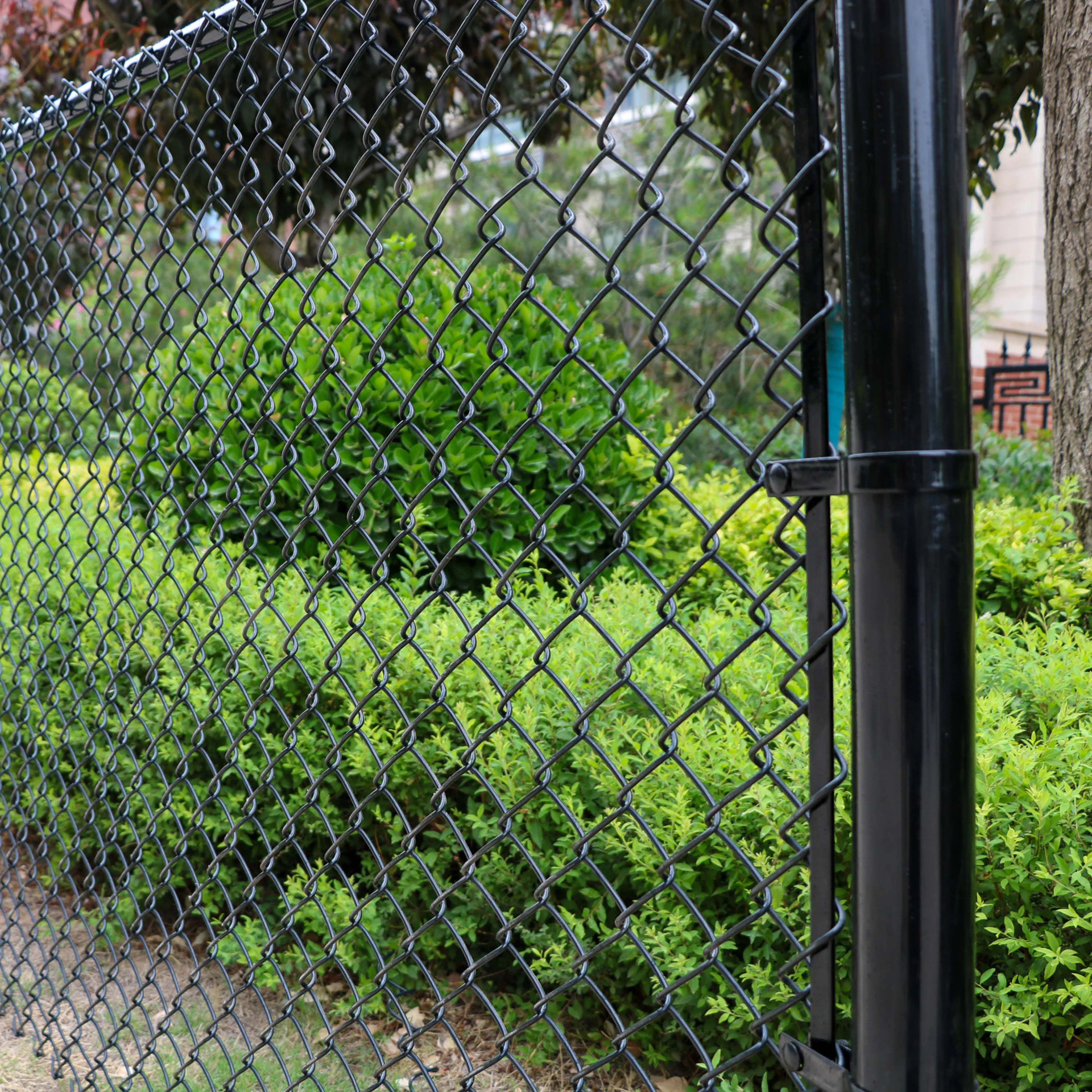 Black Galvanized Steel Chain Link Fence Kit - 7 Gauge - 6x50 ft. | ALEKO