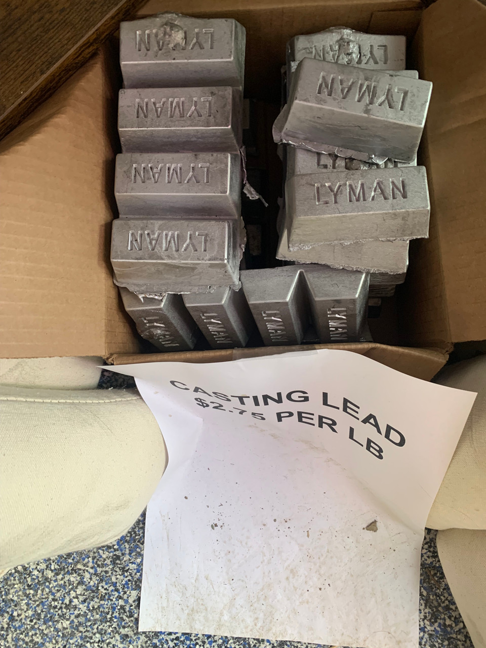 Casting Lead one pound ingot