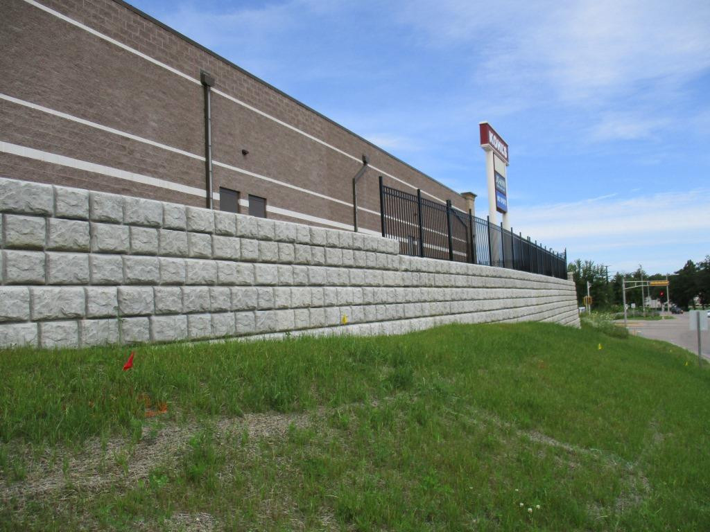 Form Liner - 24 x 20 x 4 Multi-Stone Landscape End Liner for Corner ...