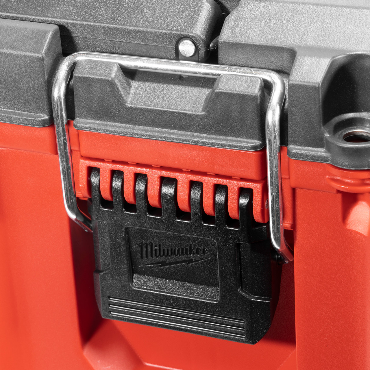 Milwaukee PACKOUT Compact Tool Box (48-22-8422) | JB Tools