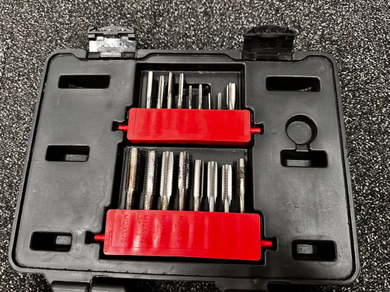 GearWrench 40-Pc SAE Tap and Die Drive Tool Set (3885) | JB Tools
