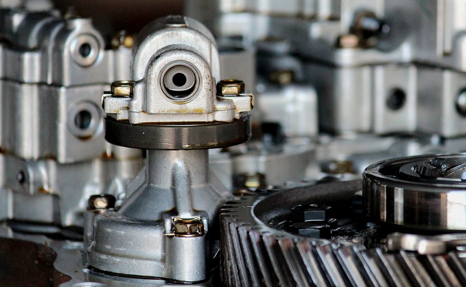 Rebuilding vs Replacing a Transmission: Which Is Best? - JB Tools Inc.