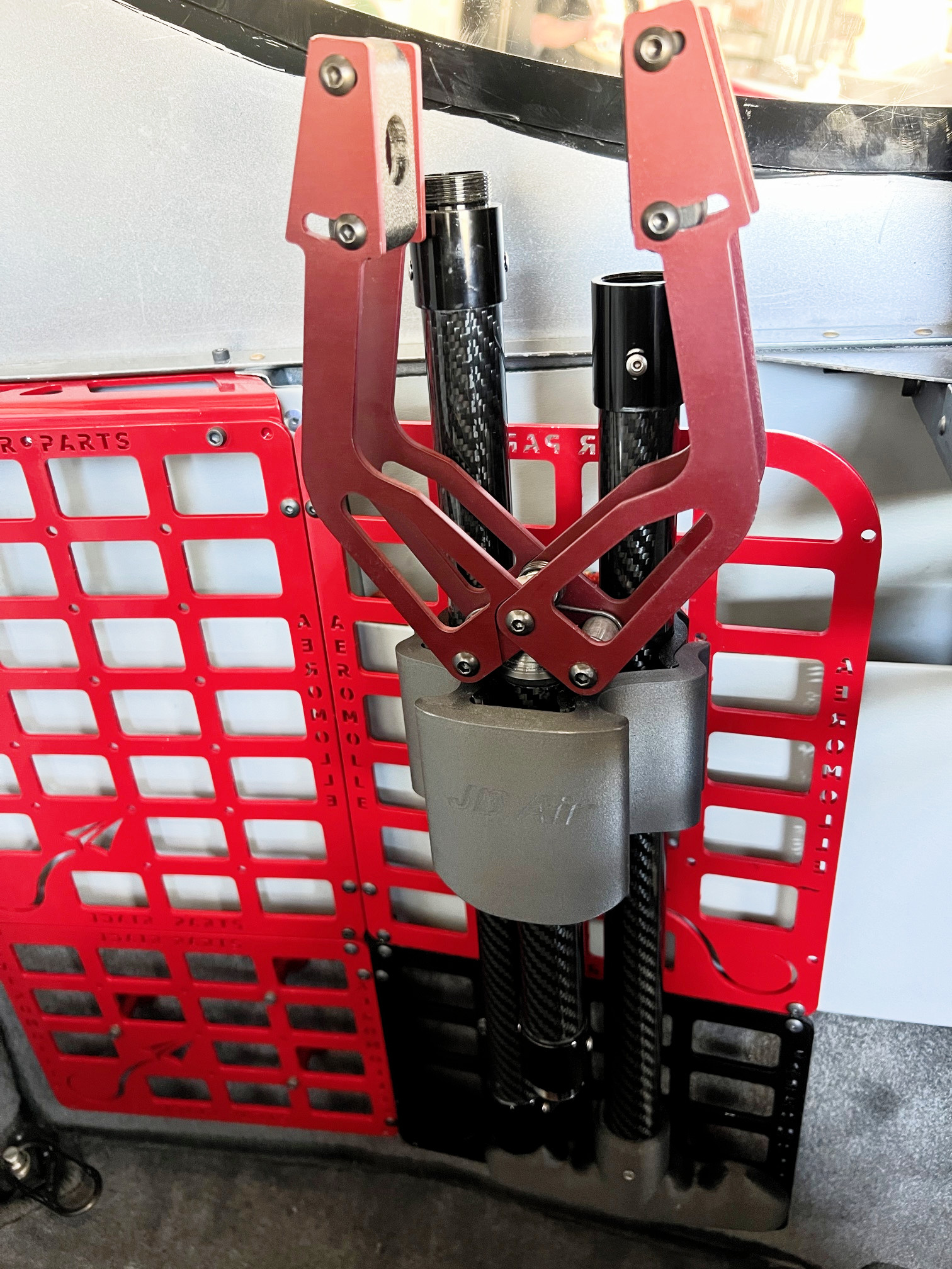 RV tailwheel tow bar