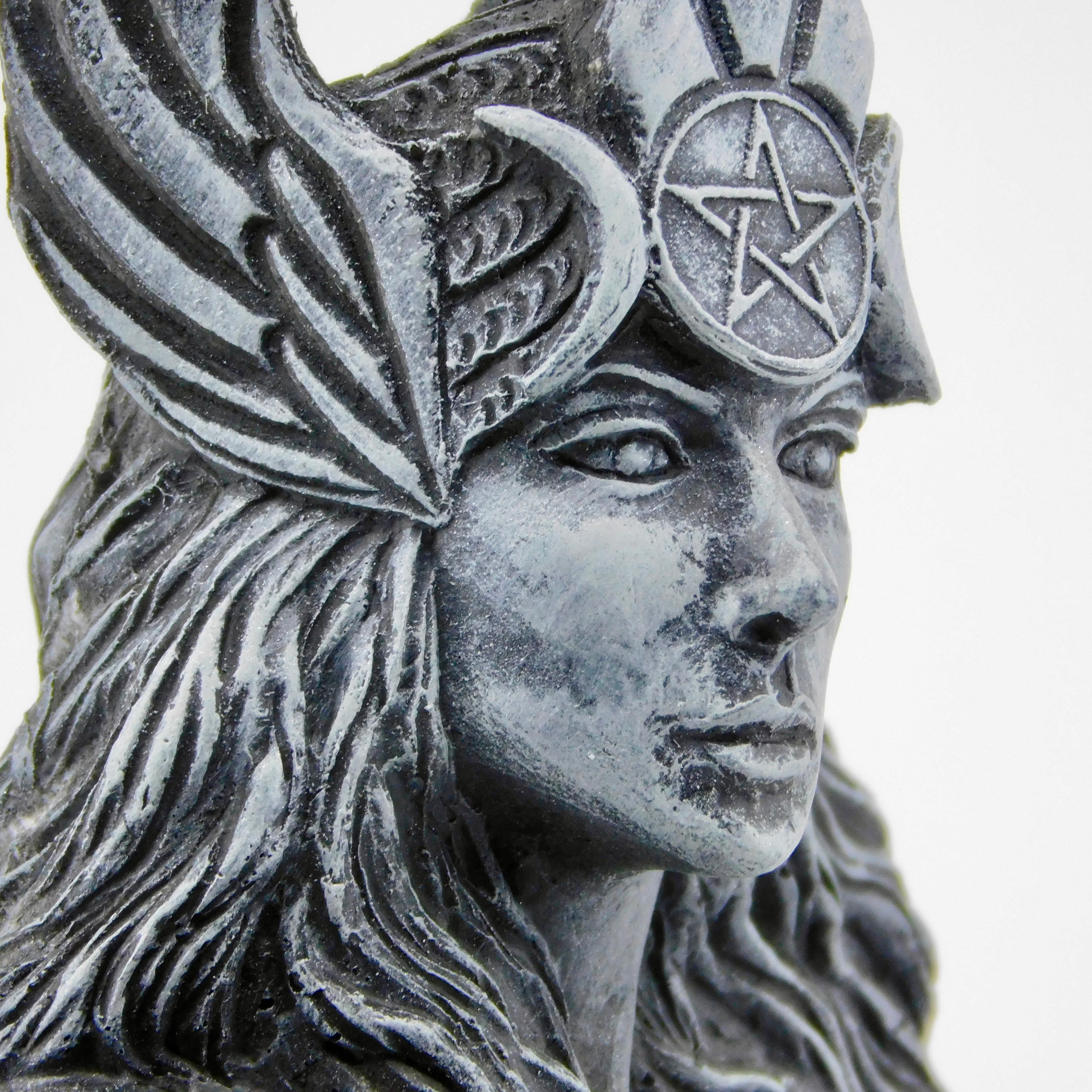 Blodeuedd / Blodeuwedd - Handcast Statue - Got Deity
