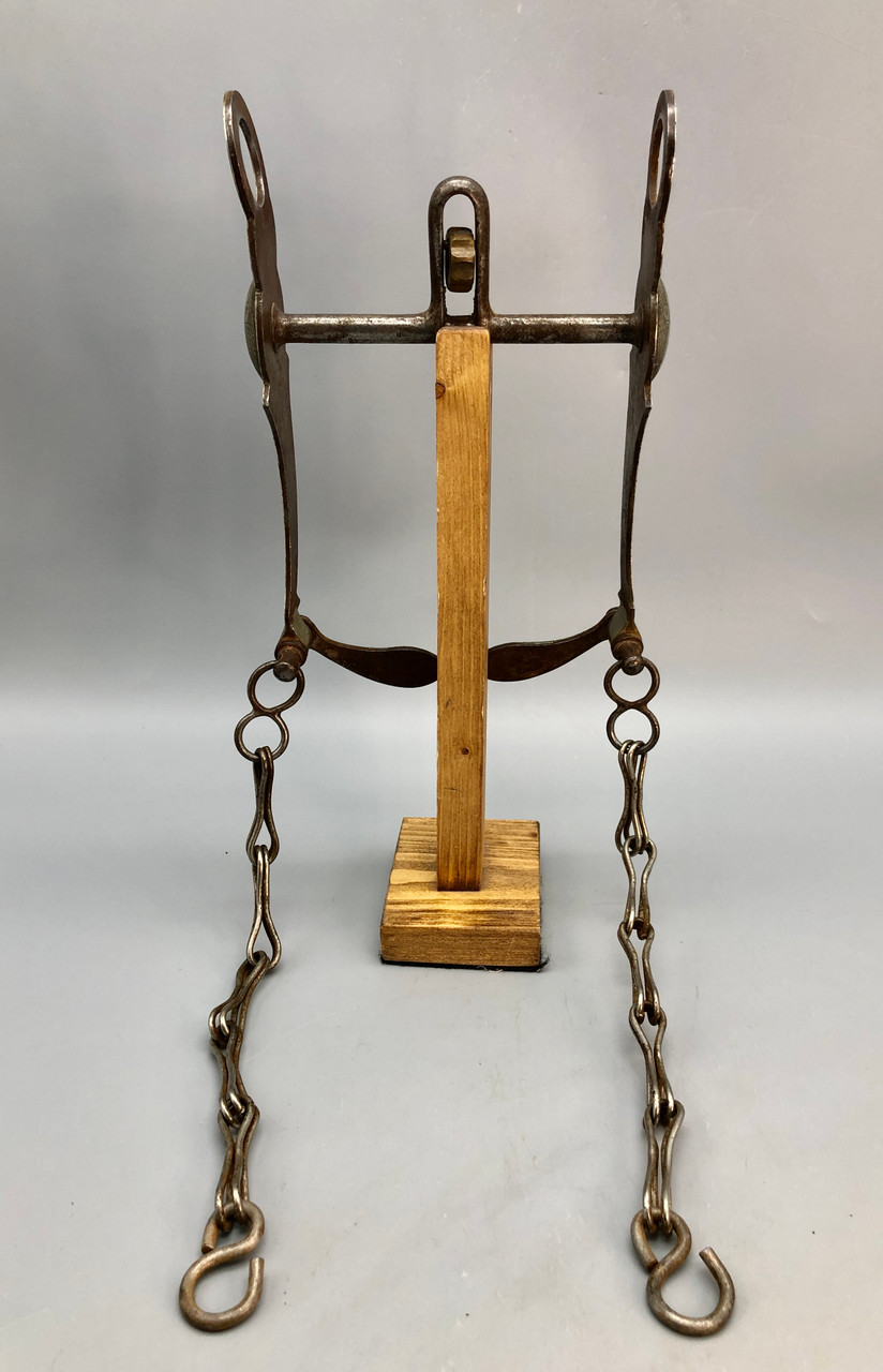 Ornate Pattern Walla Walla Prison Bit with Halfbreed Mouth and Rein Chains