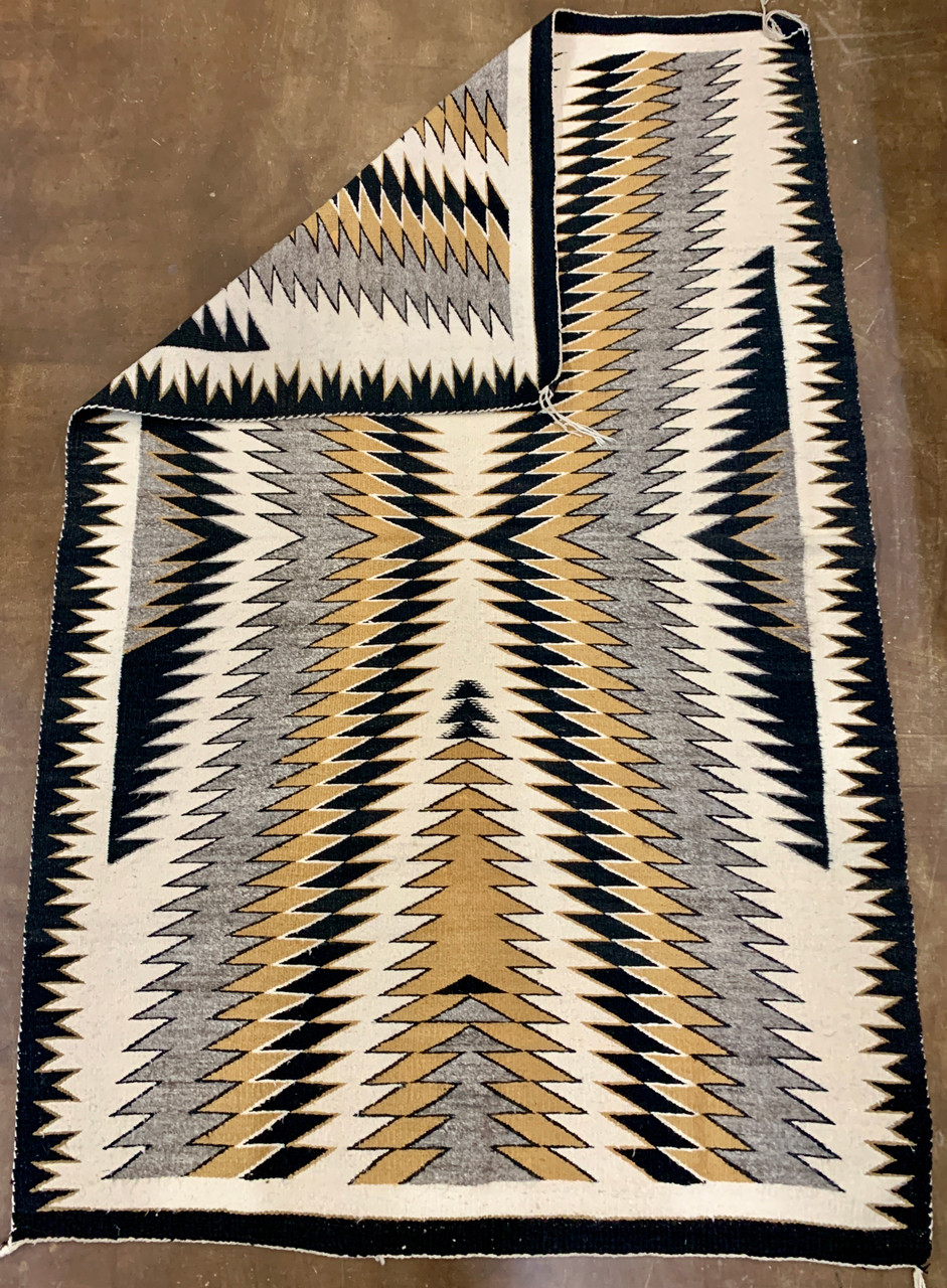 Vintage Eye Dazzler Pattern Navajo Rug
