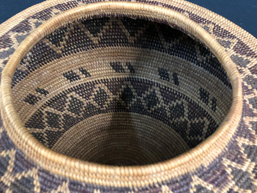 Beautiful, Finely Woven, Yokuts Polychrome Basket C. Late 1800 to Early ...