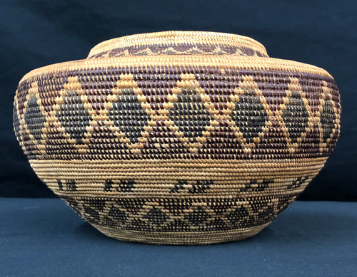 Beautiful, Finely Woven, Yokuts Polychrome Basket C. Late 1800 to Early ...
