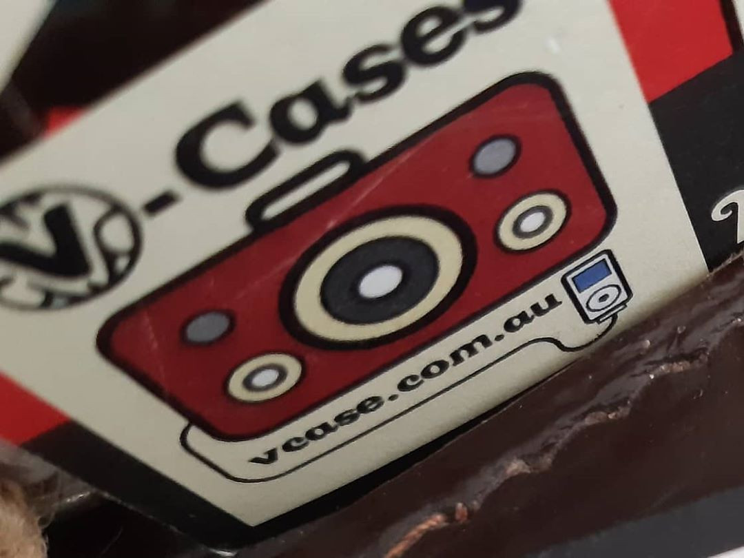 "SEAN CONNERY" - Suitcase music player - Hollow Harlot